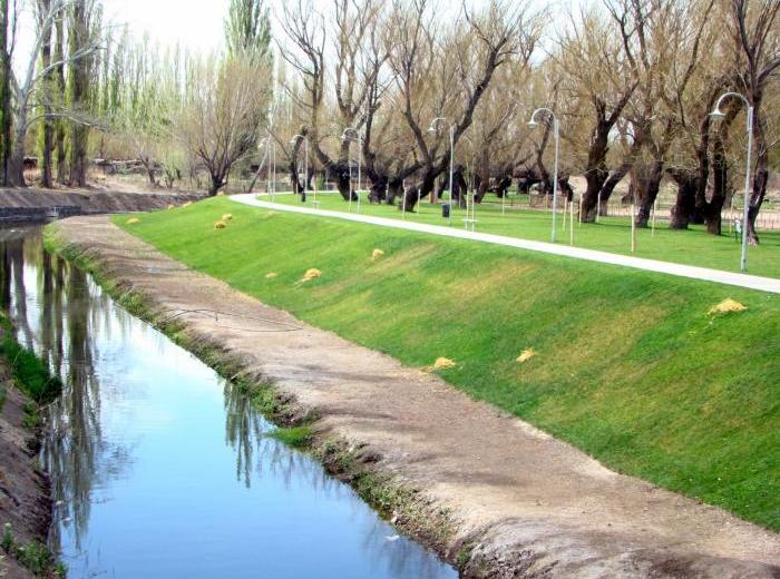 Hay que visitar Valcheta en verano. Tiene muchos atractivos turísticos ...